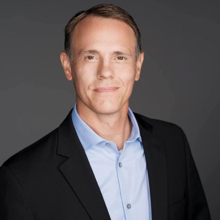 Philip Miller, College & University Choirs R&R Chair – IDACDA